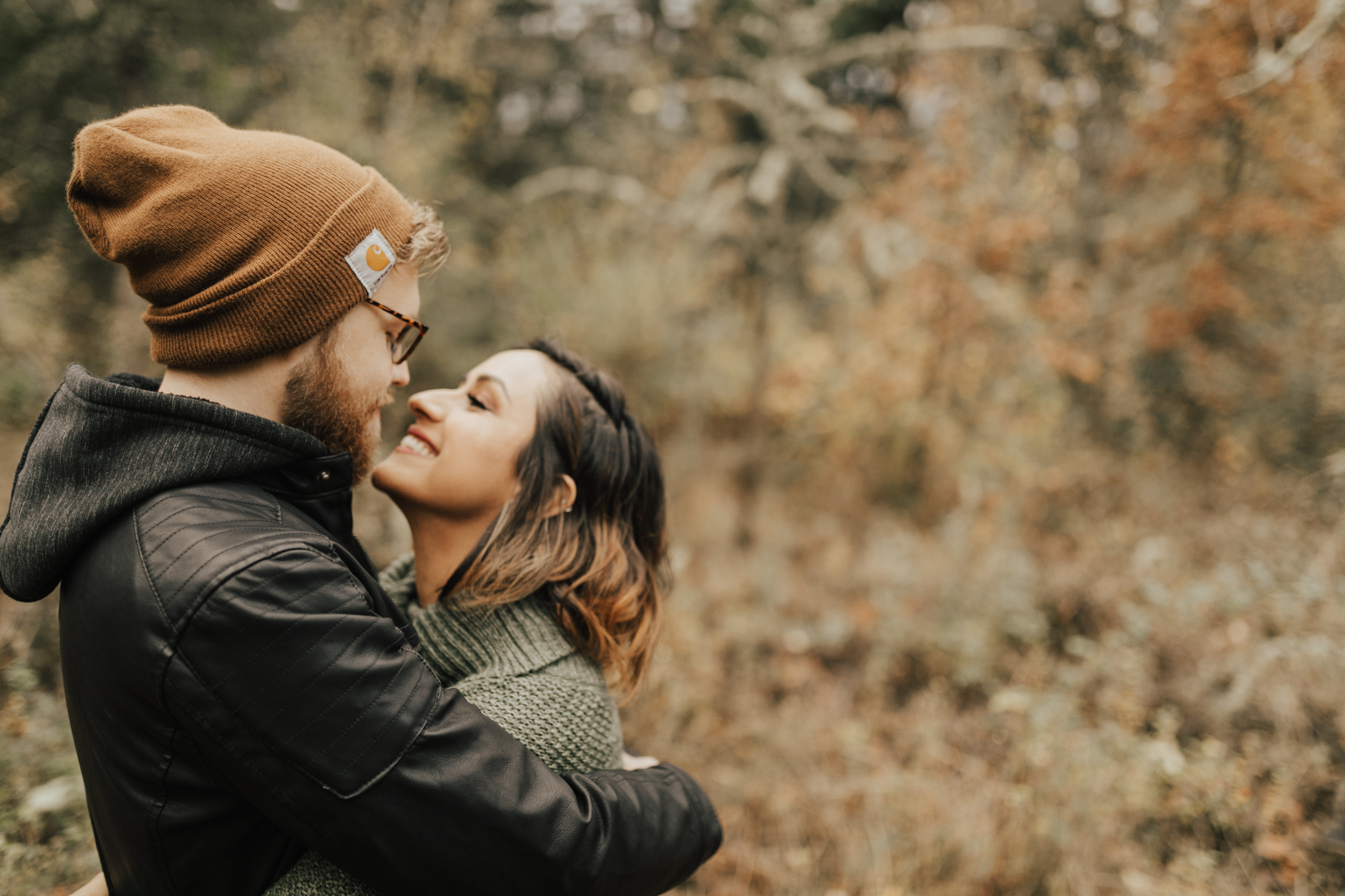 Erica + David Oregon Fall Engagement – Julia Green