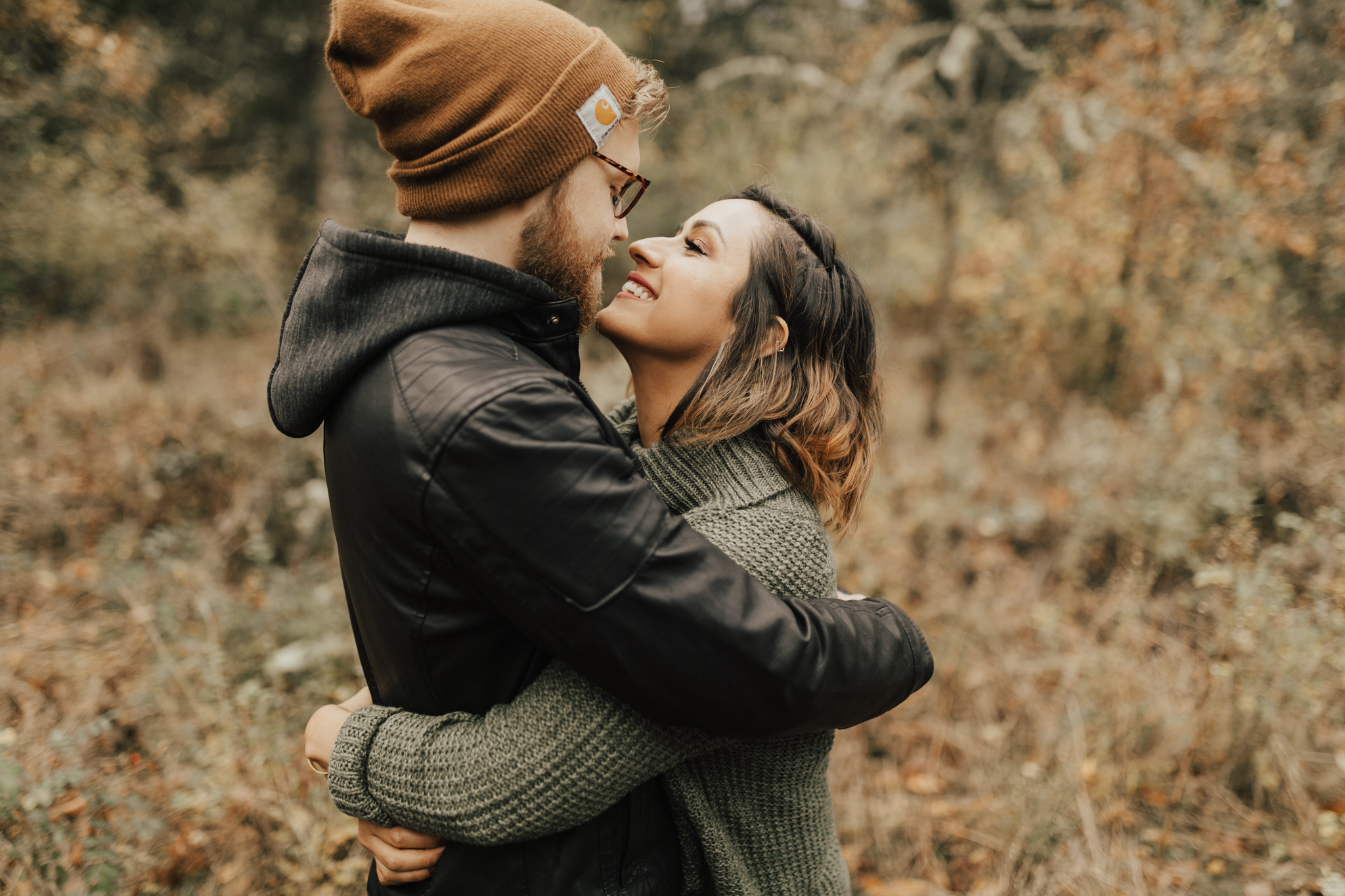 Erica + David Oregon Fall Engagement – Julia Green